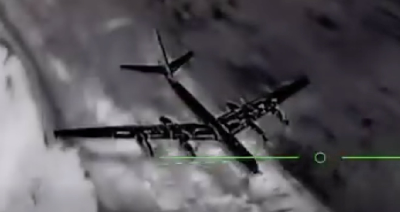 Ukrajinské drony zasiahli dva ruské Tu-142. Moskva prišla o vzácne ...